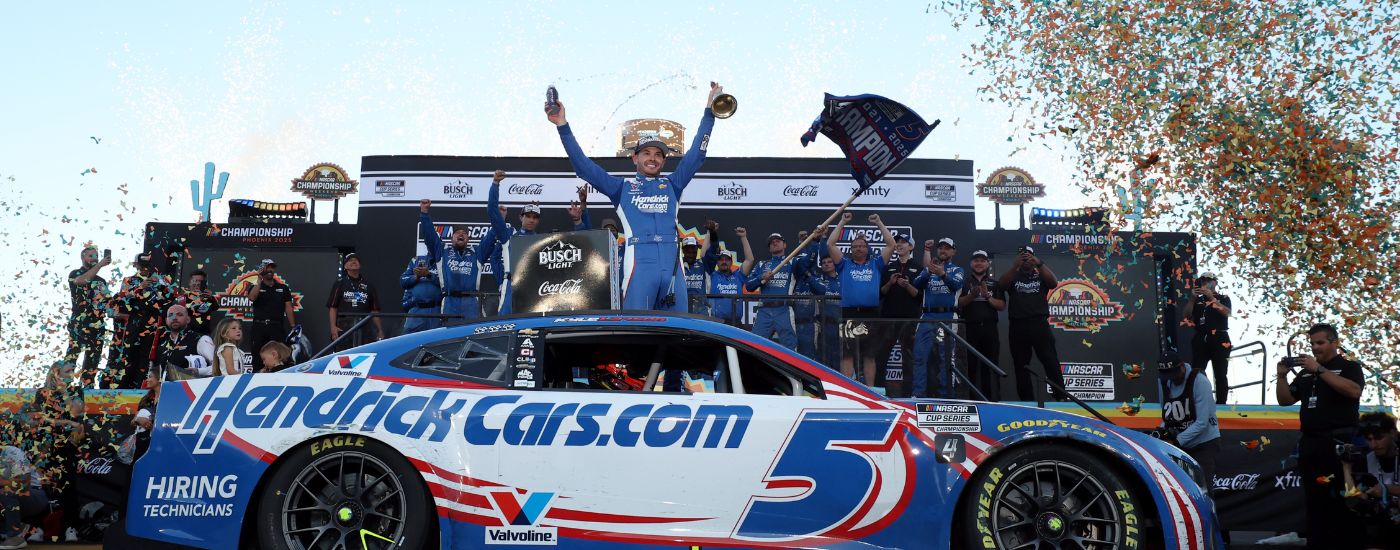 Kyle Larson takes Cup title as Ryan Blaney wins shocker in Sonoran ...